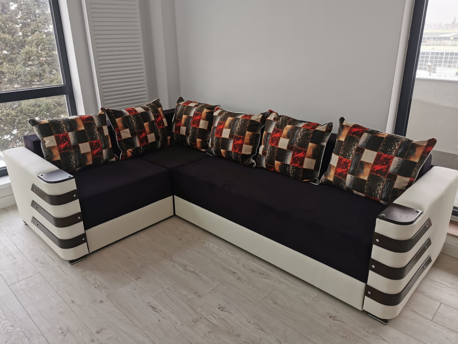 Lucrari efectuate - canapele, colțare, paturi. - Colțare