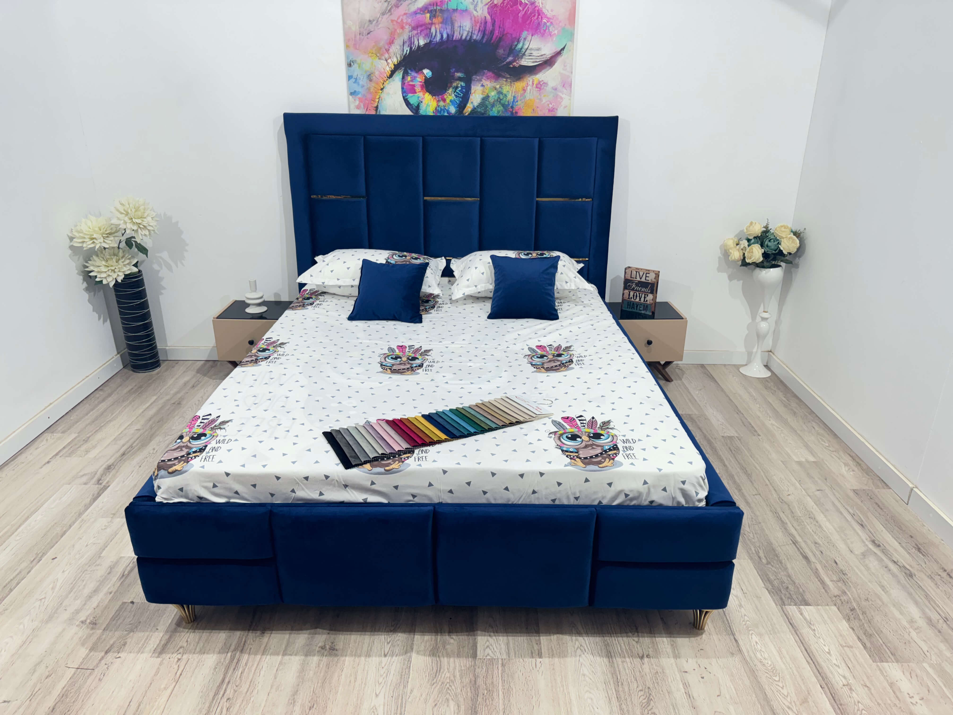 Pat 160 x 200 cm, ladă, somieră metalică și tăblie înaltă